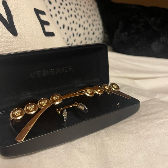 Versace | Accessories | Versace Round Signature Black And Gold Designer ...
